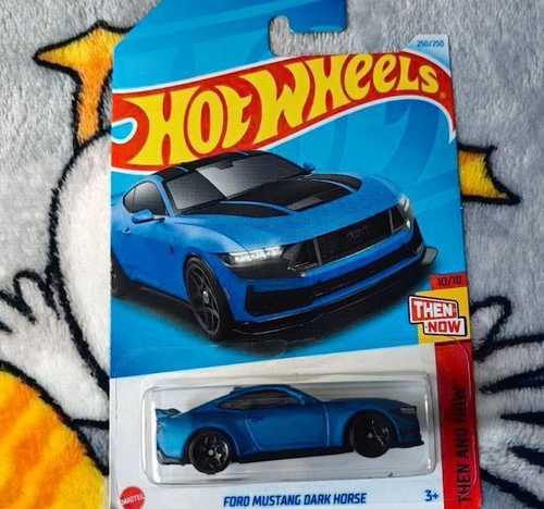 Hot wheels Ford Mustang Dark Horse