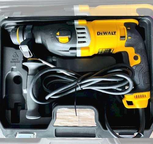 Перфоратор сетевой Dewalt