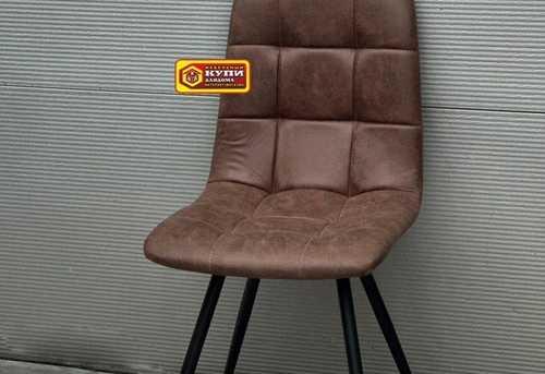 Обеденный стул коричневый мягкий