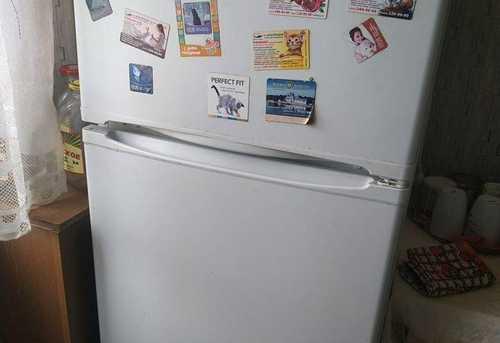 Холодильник indesit бу не работает