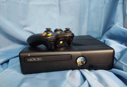 Xbox 360 S 250Гб прошитый с играми