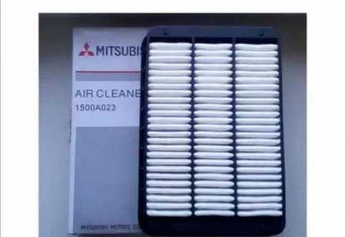 Воздушный фильтр Mitsubishi