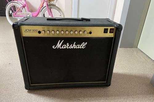 Ламповый комбоусилитель Marshall JCM 900