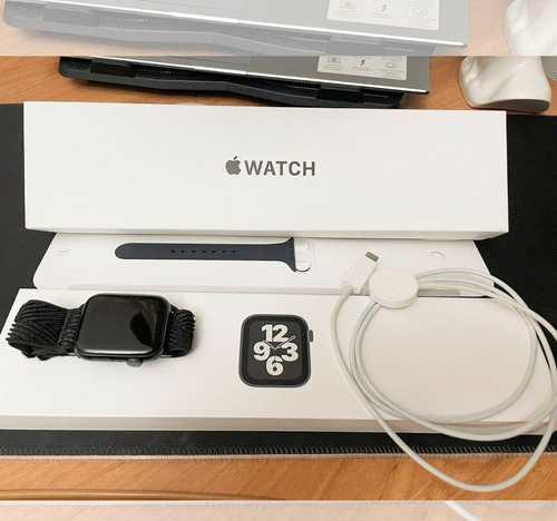 Часы apple watch se 44 mm 2022