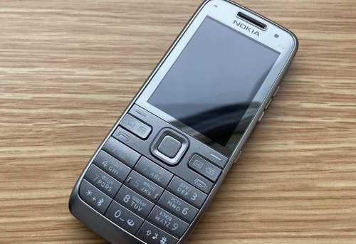 Nokia E52