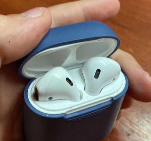 Беспроводные наушники airpods