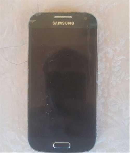 Телефон Samsung Galaxy S4 mini
