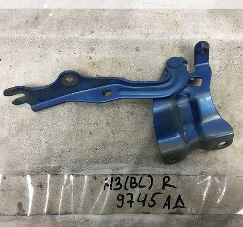 Петля капота правая Mazda 3 (BL) 2009-2013