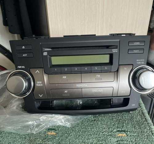Штатное головное устройство toyota highlander 2011