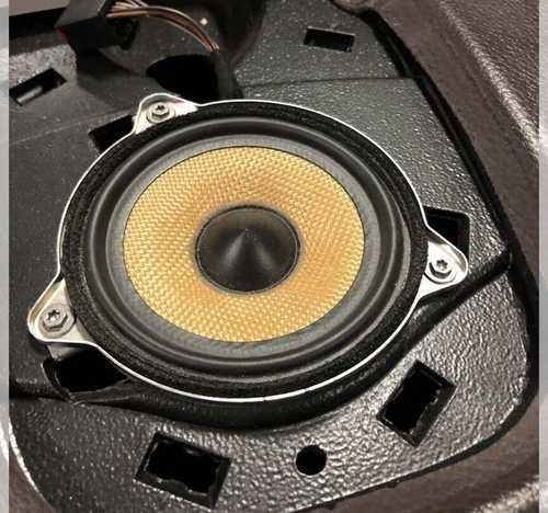 Динамики bowers wilkins jaguar xf в торпедо