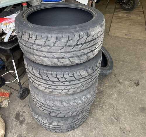 Tigar Syneris 235/40 R18