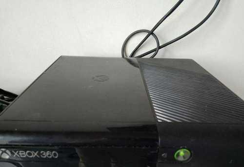 Xbox 360 + 29 игр 2 геймпада