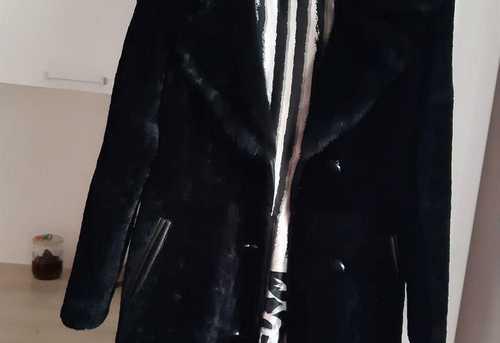 Шуба, пальто из мутона (облегченного) с норкой