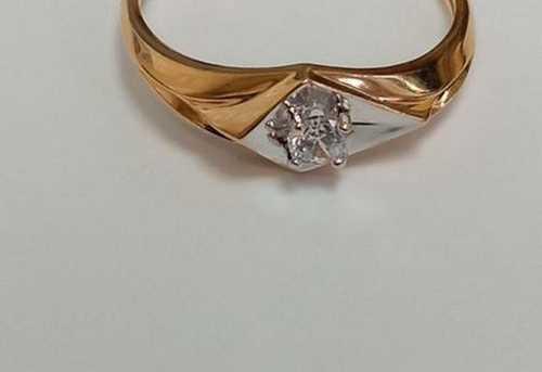 Золотое кольцо с фианитом (10400)