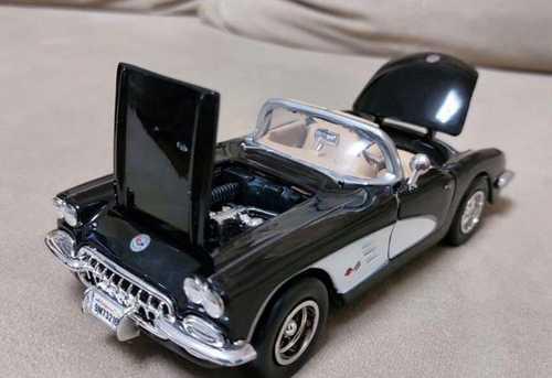 Модель Chevrolet Corvette 1959 MotorMax 1:24