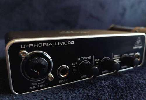 Микрофон и звукавая карта Behringer umc22 akg p120