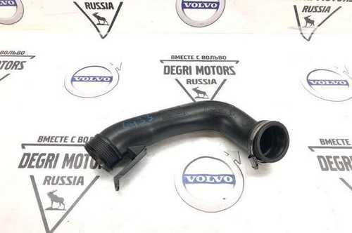 Патрубок интеркулера Volvo S80 V70 XC60 XC70 06-17