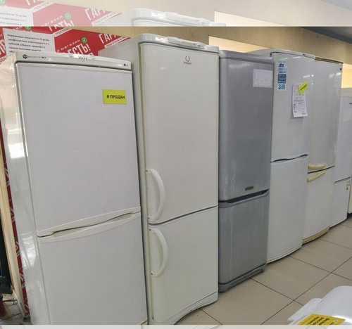 Холодильник Indesit C138G.016