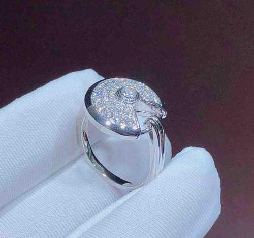 Кольцо Cartier Amulette белое золото 0,64ct