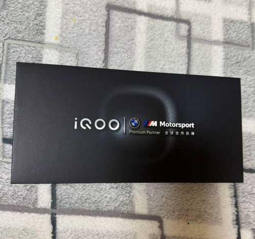 Vivo iQOO 13, 16/1 ТБ