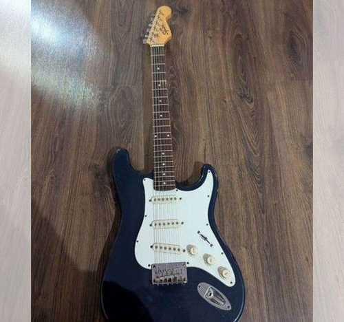 Электрогитара Squier Bullet