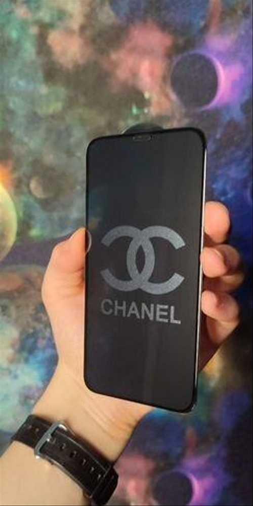 Защитное стекло iPhone XR/11 с рисунком Chanel