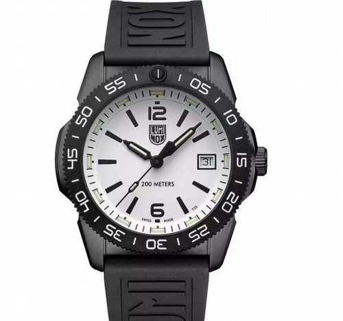 Швейцарские часы Luminox XS3127M