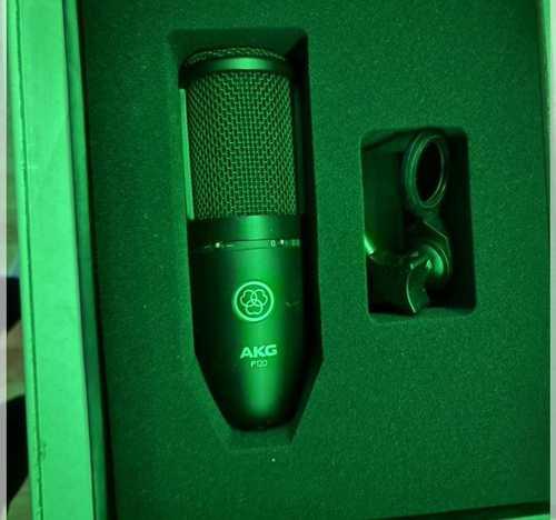 Студийный микрофон akg p120