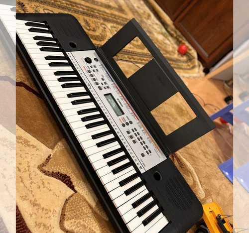 Продам синтезатор yamaha YPT-260