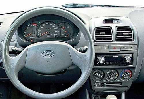 Американская переходная рамка Hyundai Accent 02-05
