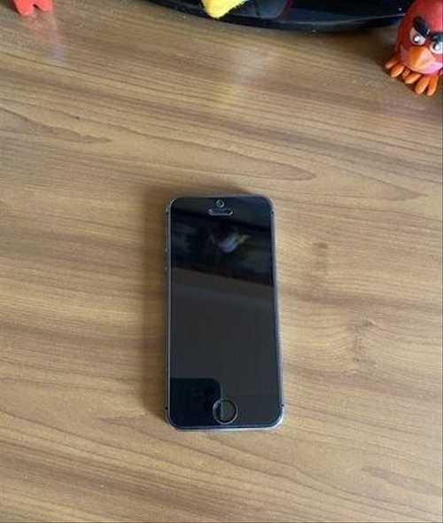 Телефон iPhone 5s 16 гб