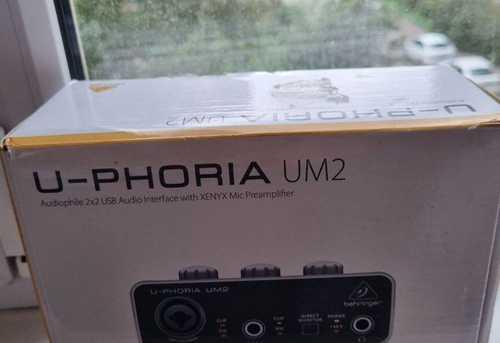 Внешняя звуковая карта behringer U-phoria UM2