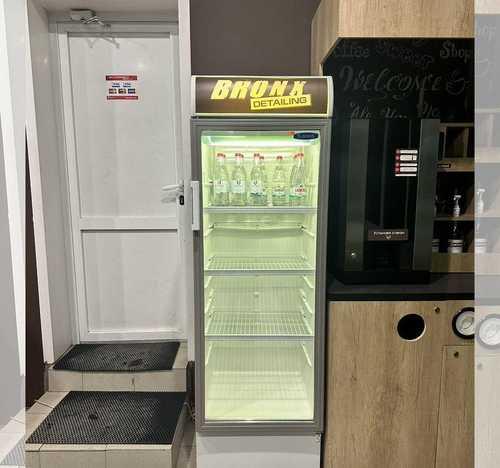 Витринный холодильник бирюса
