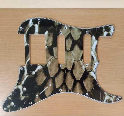 Пикгард (Pickguard) HSS Fender Stratocaster