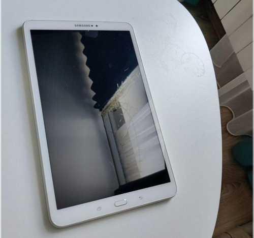 Планшет Samsung Galaxy Tab A 10.1 SM-T580 (2016)