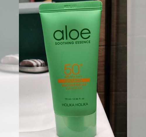 Спф Holika Holika Aloe Waterproof Sun Cream SPF