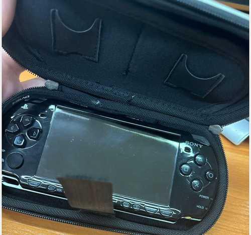 Портативная игровая приставка psp