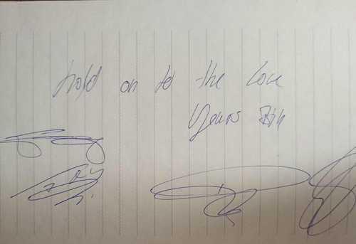 Автографы Tokio Hotel