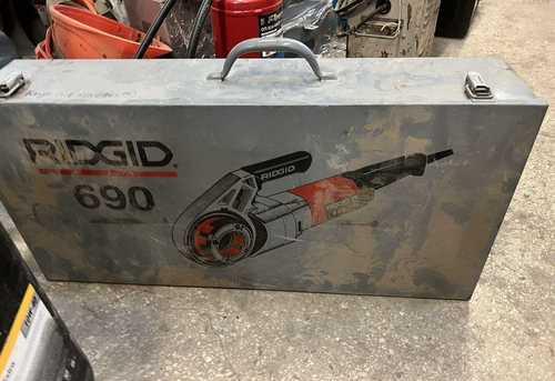 Клупп электрический резьбонарезной ridgid 690