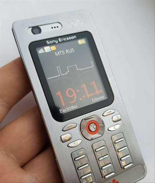 Sony ericsson w880i суперкомпактный