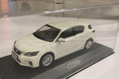 Модель автомобиля. Lexus CT200h