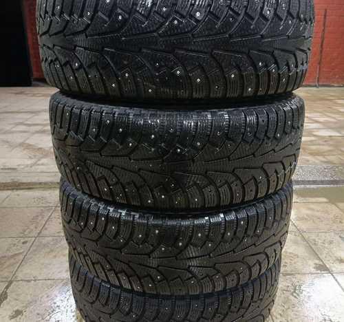 Nokian Tyres Hakkapeliitta 5 SUV 235/60 R18