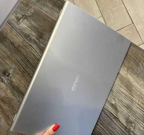 Ноутбук asus