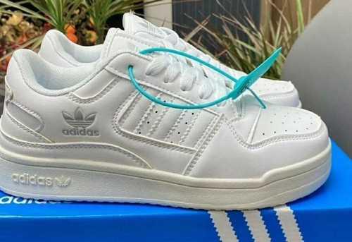 Кроссовки adidas