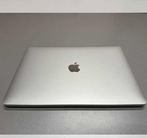 Macbook pro 13 m1 8 256