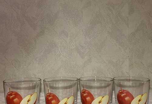 Набор стаканов стеклянных с яблоком