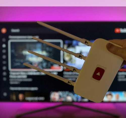 Роутер с наклейкой YouTube для SMART TV
