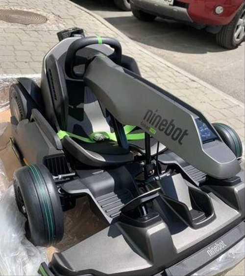Электрокартинг Ninebot Gokart Pro черный