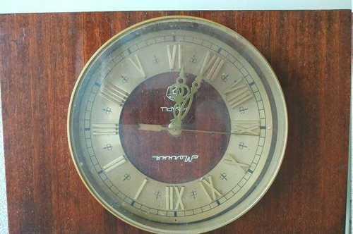 Часы настенные СССР "Молния"