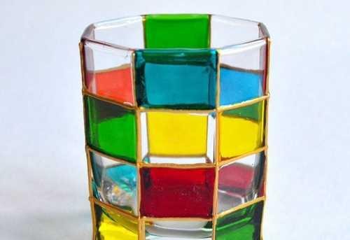 Граненый стакан из цветного стекла